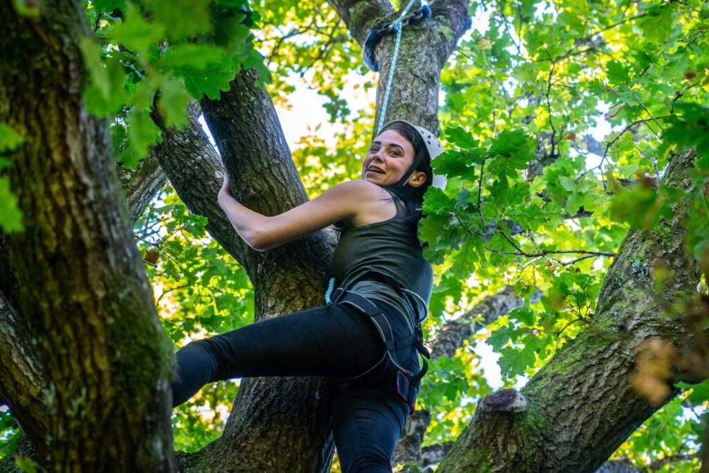 Down to Earth Experience (Young People) - Doing good things together